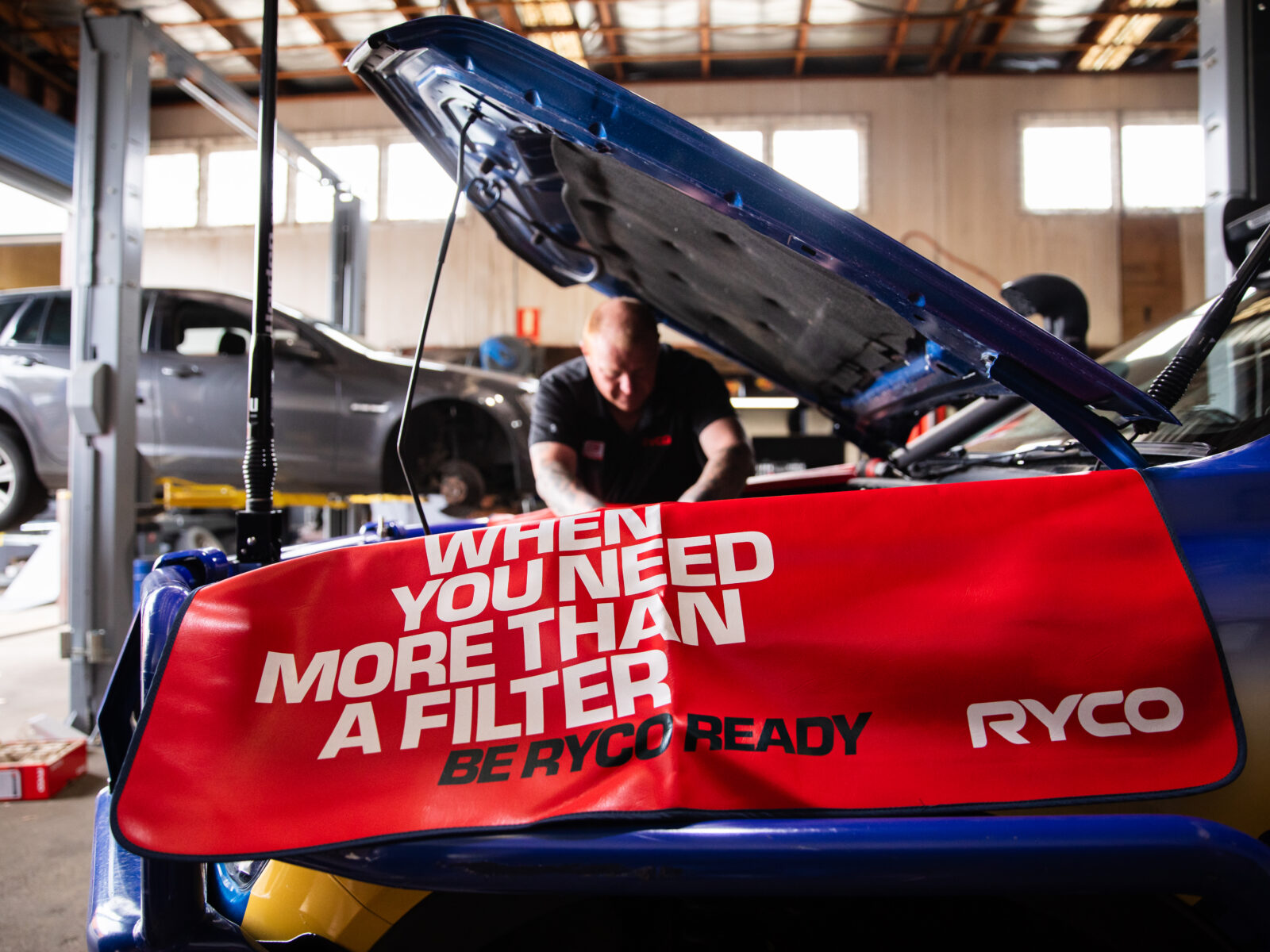 Firestryker - New fire extinguisher for Australia from ARB - Pat ...