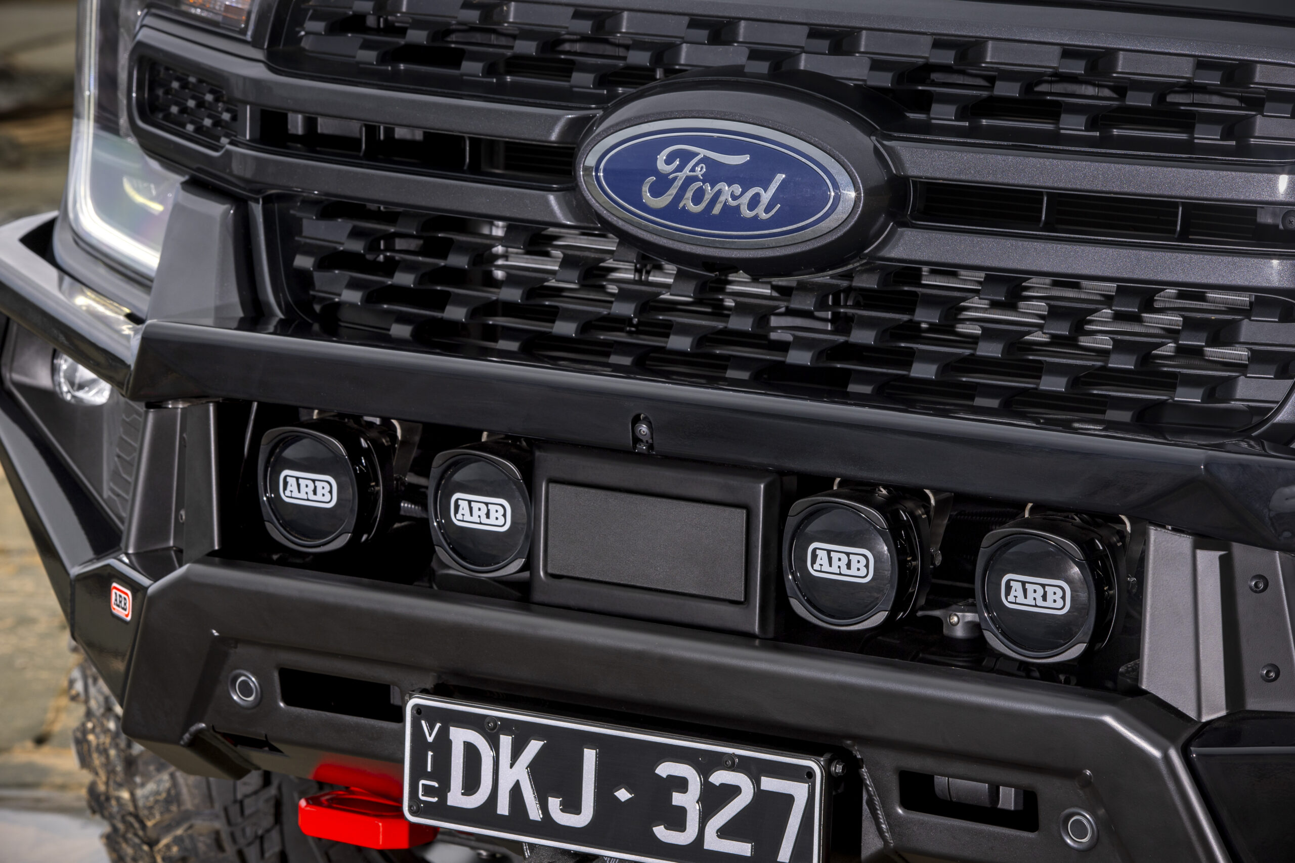 FIRST LOOK AT THE NEW ARB ZENITH BAR - Pat Callinan's 4X4 Adventures