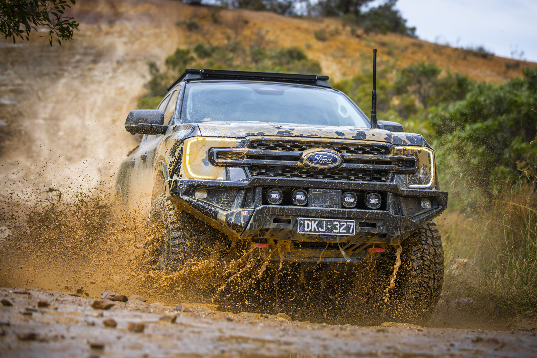 FIRST LOOK AT THE NEW ARB ZENITH BAR - Pat Callinan's 4X4 Adventures