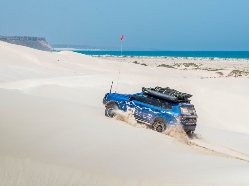 Custom Ford Everest: Built to move mountains - Pat Callinan's 4X4 ...