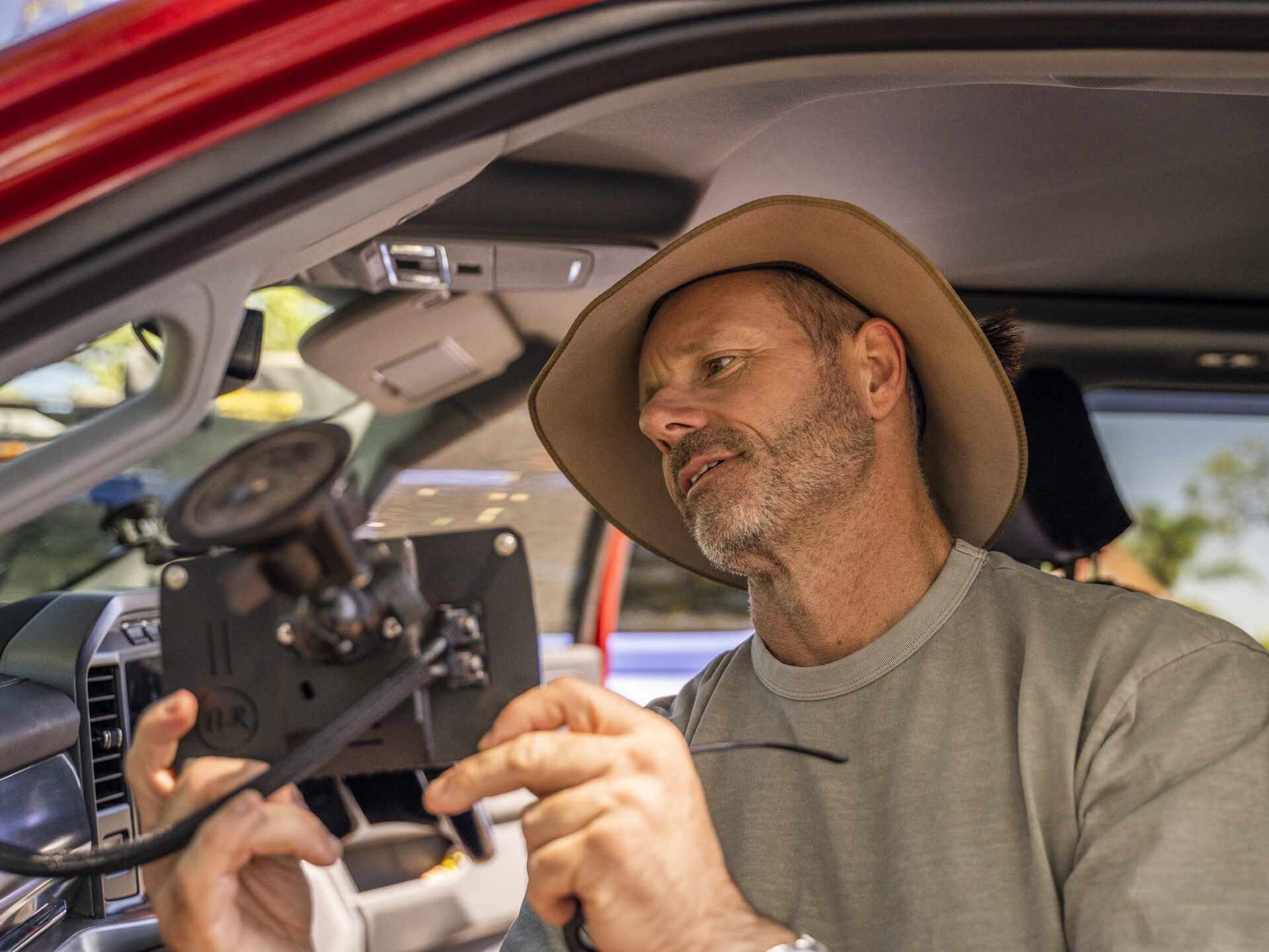 Stranded in the Simpson: Rain Turns Desert Tracks into Mud Traps - Pat ...