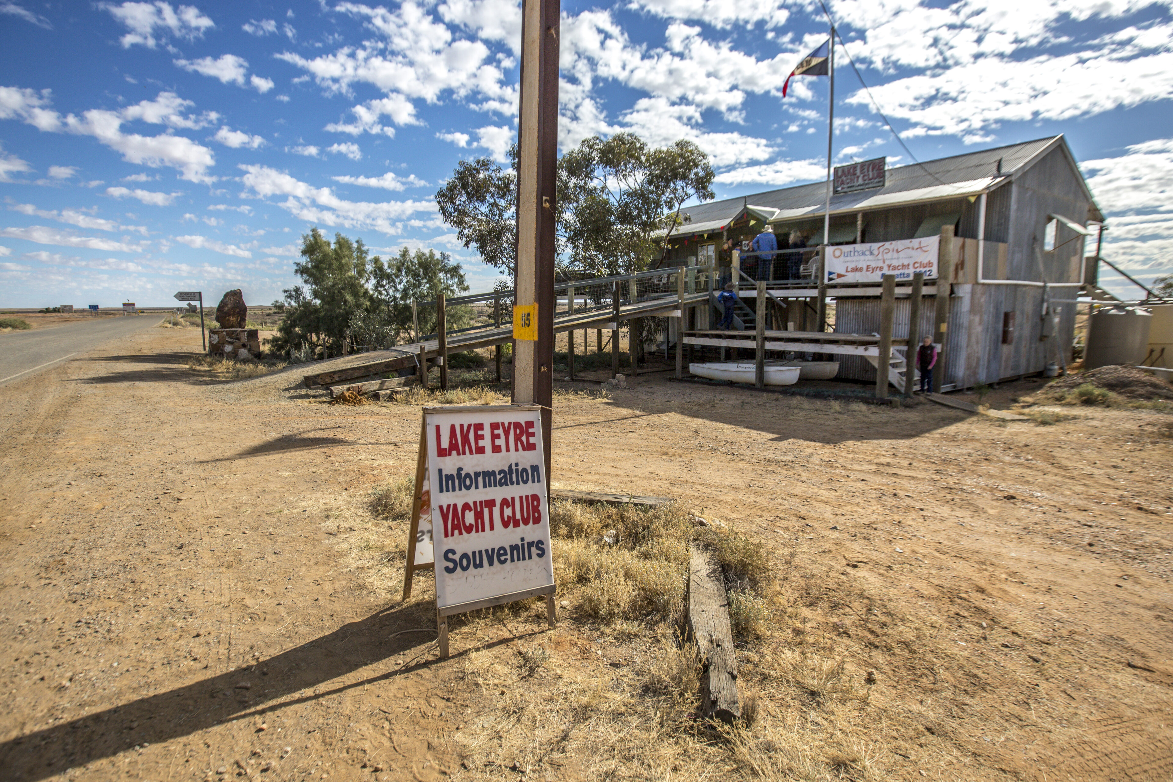 Government Bans Access to Lake Eyre - Pat Callinan's 4X4 Adventures