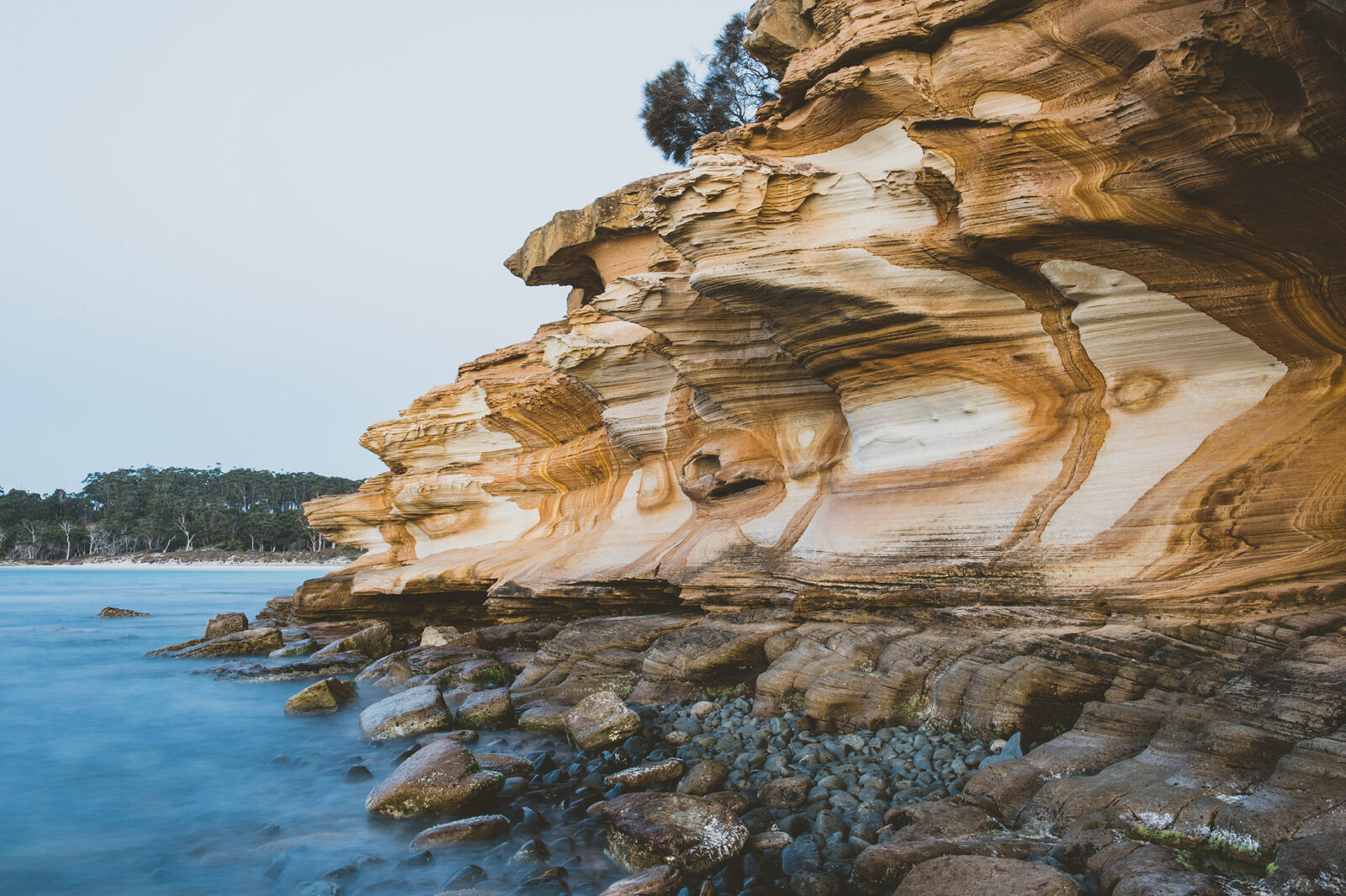 Painted Cliffs - Pat Callinan's 4X4 Adventures