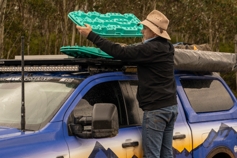 How to mount your Exitrax recovery boards - Pat Callinan's 4X4 Adventures