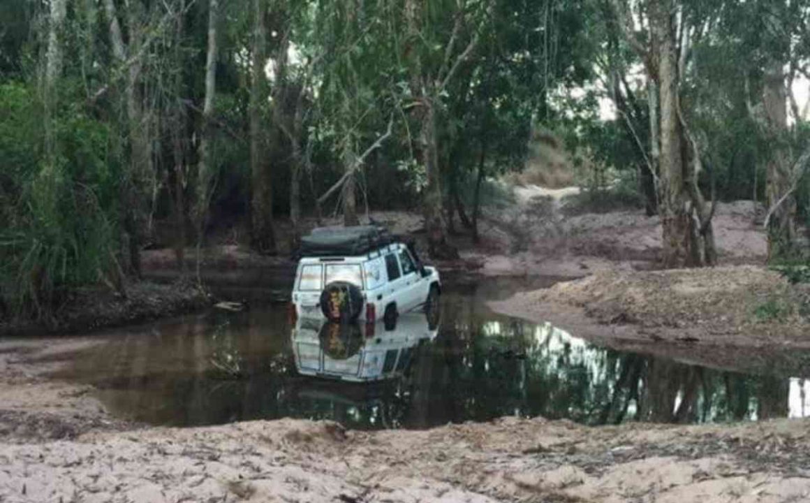 Tourists get bogged, call rescue, don't engage 4WD. - Pat Callinan's ...