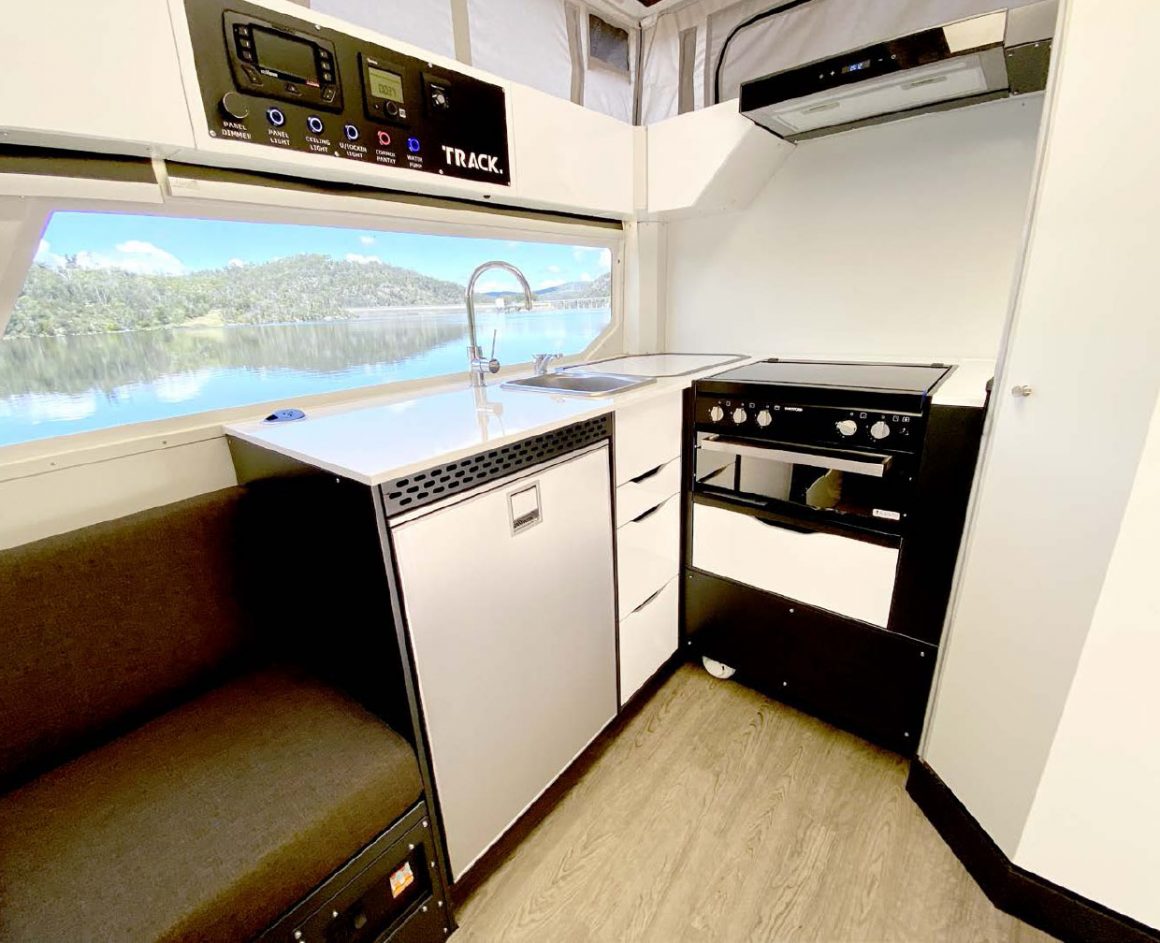 rv-review-track-trailer-t4-6 - Pat Callinan's 4X4 Adventures